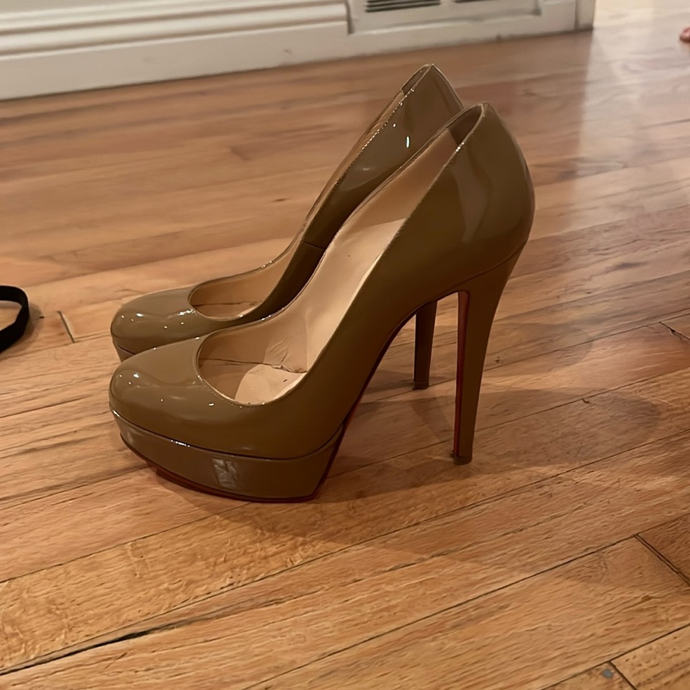 Christian Louboutin Pump - Gem